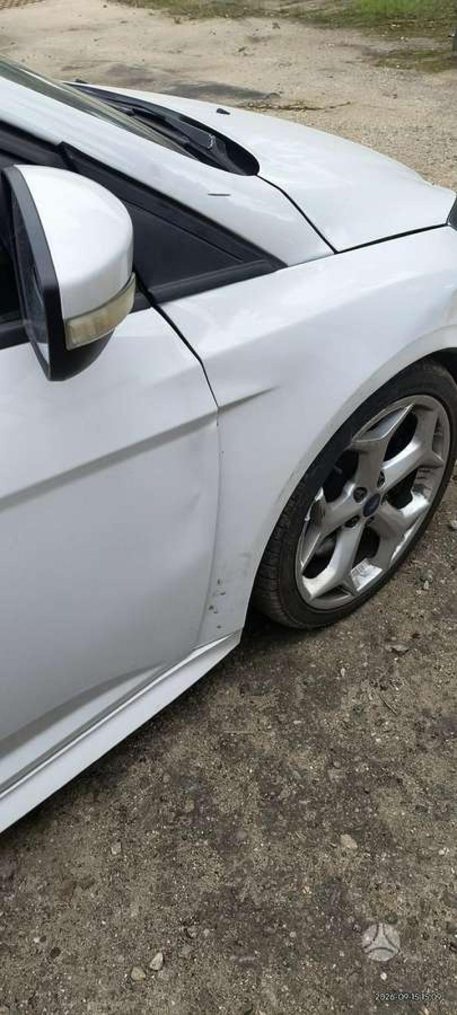 Balts Ford Focus 2015 Kauņa, ar dzinēja tilpumu 2.00 L un nobraukumu 18 tūkst. km par 4750 €, foto 5 vietnē AUTOMOTO.COM.LV