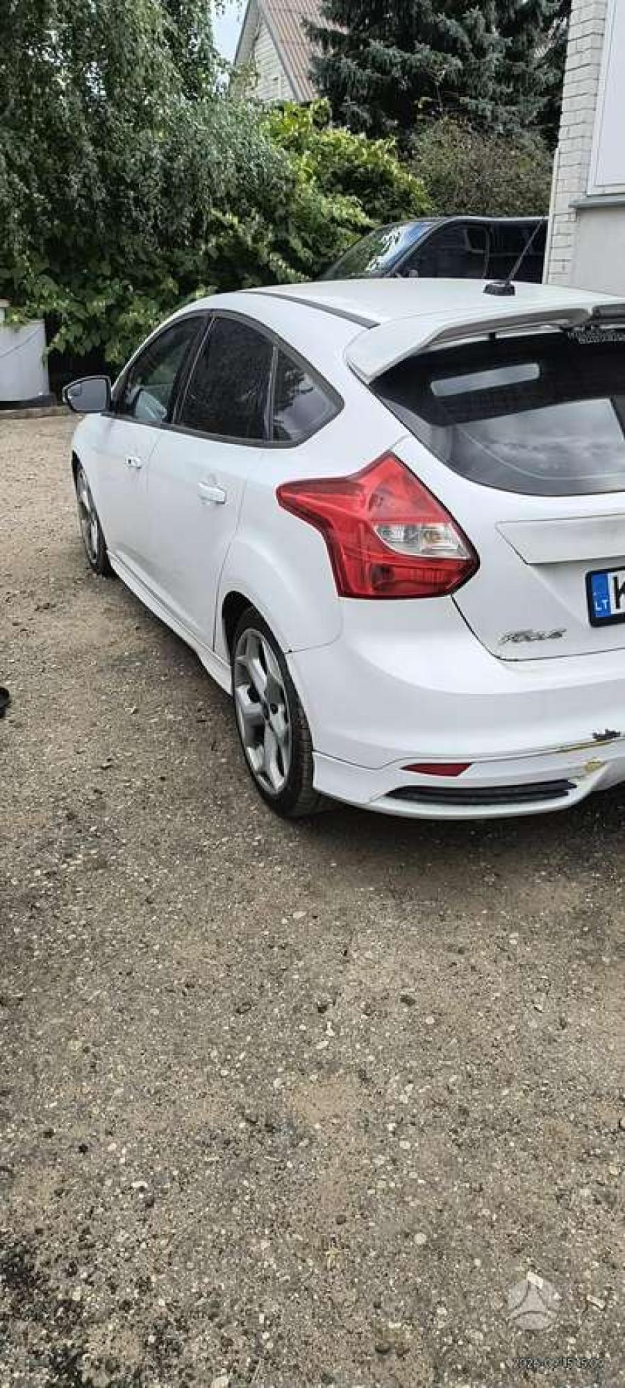 Balts Ford Focus 2015 Kauņa, ar dzinēja tilpumu 2.00 L un nobraukumu 18 tūkst. km par 4750 €, foto 9 vietnē AUTOMOTO.COM.LV