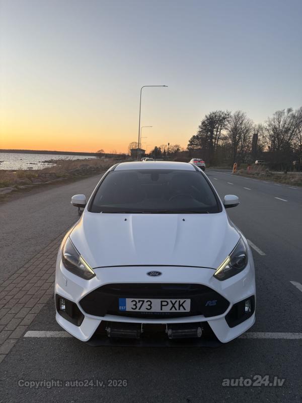 Balts Ford Focus 2016 Tallina, ar dzinēja tilpumu 2.30 L un nobraukumu 147 tūkst. km par 21000 €, foto 3 vietnē AUTOMOTO.COM.LV