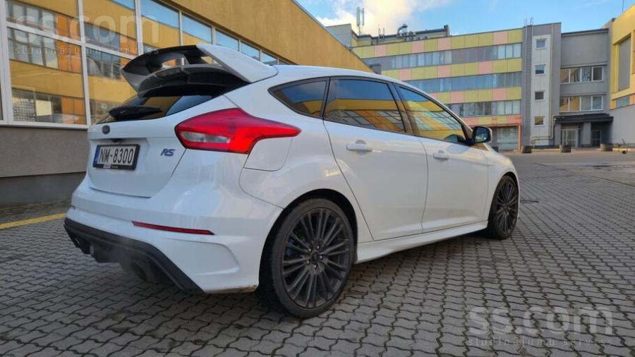 White Ford Focus 2016 in Riga, with an engine capacity of 2.30 L and mileage of 173 thousand km for 23000 €, photo 5 on AUTOMOTO.COM.LV
