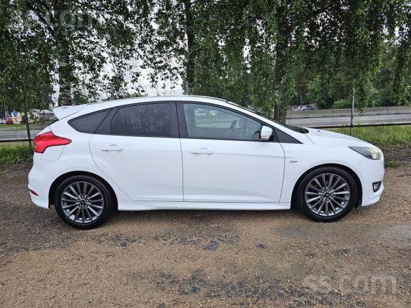 Balts Ford Focus 2016 Liepāja, ar dzinēja tilpumu 1.00 L un nobraukumu 203 tūkst. km par 6450 €, foto 8 vietnē AUTOMOTO.COM.LV