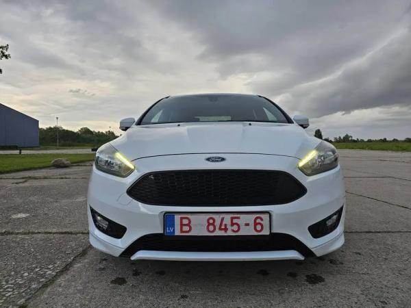 Balts Ford Focus 2016 Rīga, ar dzinēja tilpumu 1.00 L un nobraukumu 203 tūkst. km par 6450 €, foto 1 vietnē AUTOMOTO.COM.LV