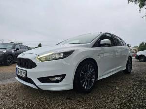White Ford Focus 2016 in Riga, with an engine capacity of 1.00 L and mileage of 203 thousand km for 6450 €, photo 3 on AUTOMOTO.COM.LV