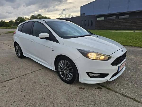 Balts Ford Focus 2016 Rīga, ar dzinēja tilpumu 1.00 L un nobraukumu 203 tūkst. km par 6450 €, foto 9 vietnē AUTOMOTO.COM.LV