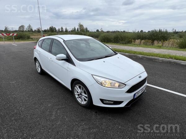Ford Focus 2017 Jelgava vietnē Balts Ford Focus 2017 Jelgava, ar dzinēja tilpumu 1.50 L un nobraukumu 143 tūkst. km par 5500 €, foto 8 vietnē AUTOMOTO.COM.LV
