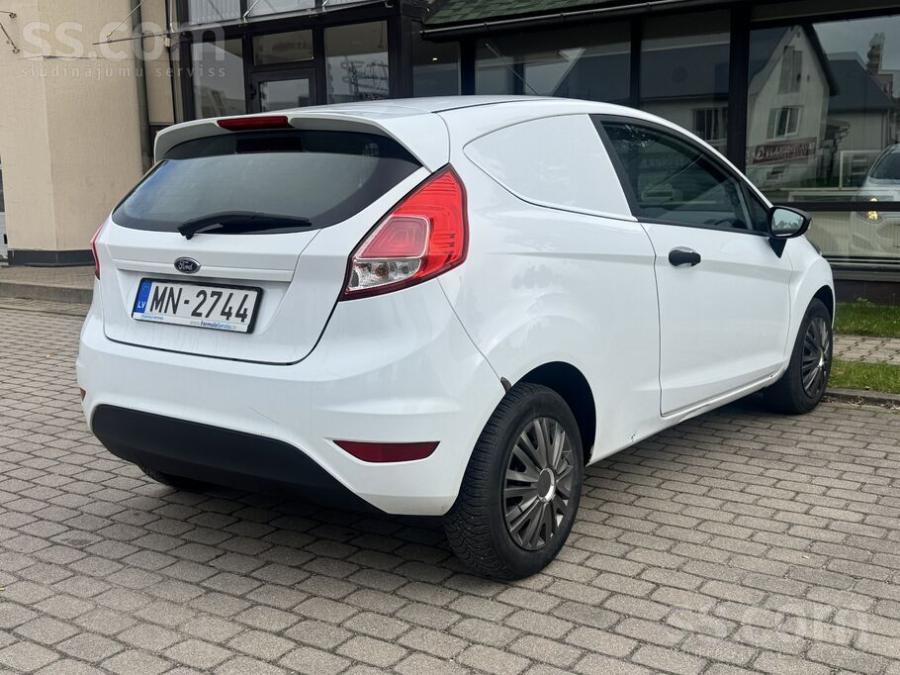 Balts Ford Focus 2017 Tukums, ar dzinēja tilpumu 1.50 L un nobraukumu 247 tūkst. km par 3500 €, foto 4 vietnē AUTOMOTO.COM.LV