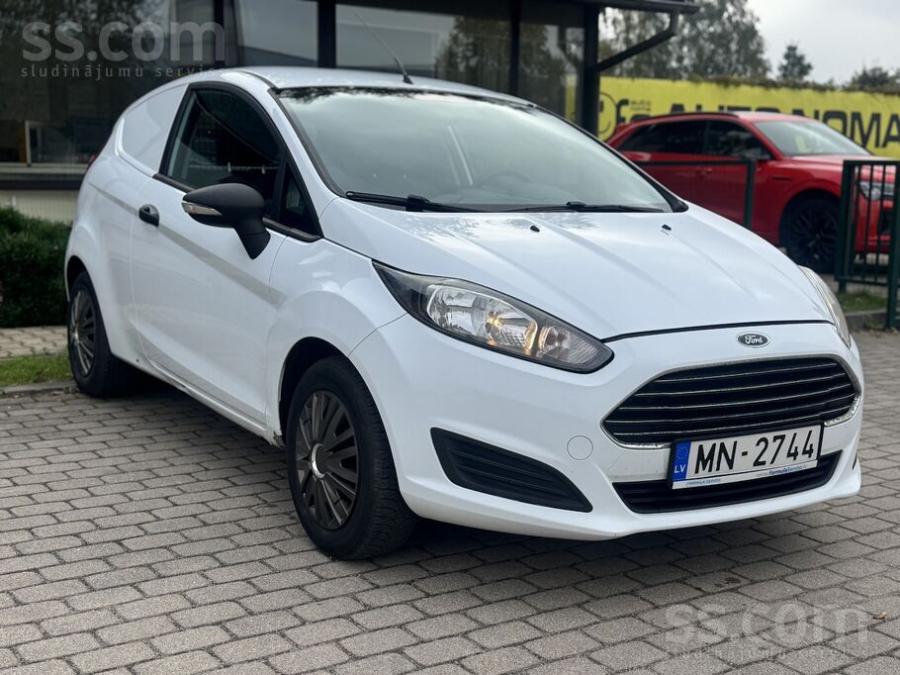 Balts Ford Focus 2017 Tukums, ar dzinēja tilpumu 1.50 L un nobraukumu 247 tūkst. km par 3500 €, foto 5 vietnē AUTOMOTO.COM.LV