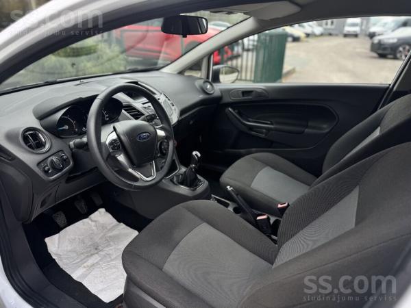 Balts Ford Focus 2017 Tukums, ar dzinēja tilpumu 1.50 L un nobraukumu 247 tūkst. km par 3500 €, foto 7 vietnē AUTOMOTO.COM.LV