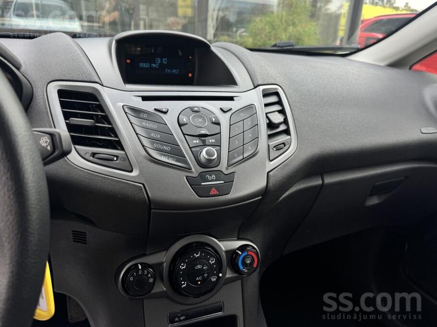 Balts Ford Focus 2017 Tukums, ar dzinēja tilpumu 1.50 L un nobraukumu 247 tūkst. km par 3500 €, foto 9 vietnē AUTOMOTO.COM.LV
