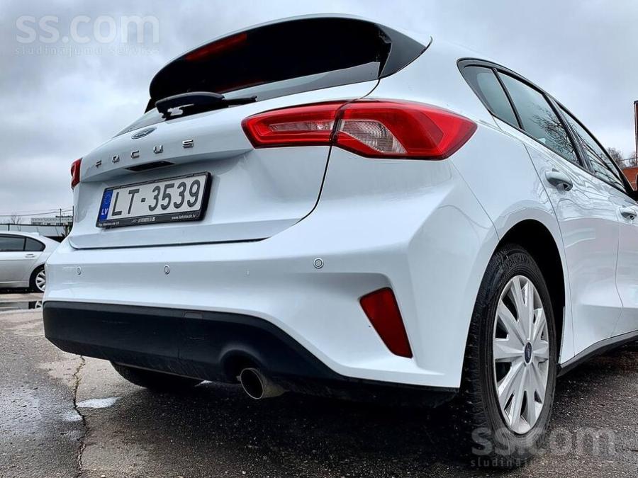 Balts Ford Focus 2018 Rīga, ar dzinēja tilpumu 1.00 L un nobraukumu 0 tūkst. km par 7890 €, foto 9 vietnē AUTOMOTO.COM.LV