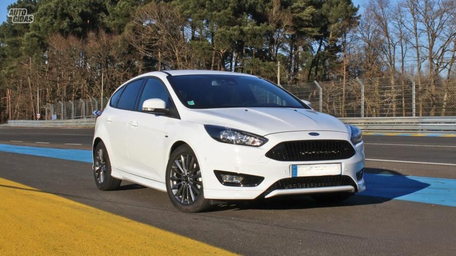 White Ford Focus 2018 in Sirvintos, with an engine capacity of 1.50 L and mileage of 170 thousand km for 10500 €, photo 1 on AUTOMOTO.COM.LV