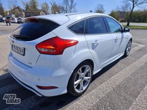 White Ford Focus 2018 in Sirvintos, with an engine capacity of 1.50 L and mileage of 170 thousand km for 10500 €, photo 4 on AUTOMOTO.COM.LV