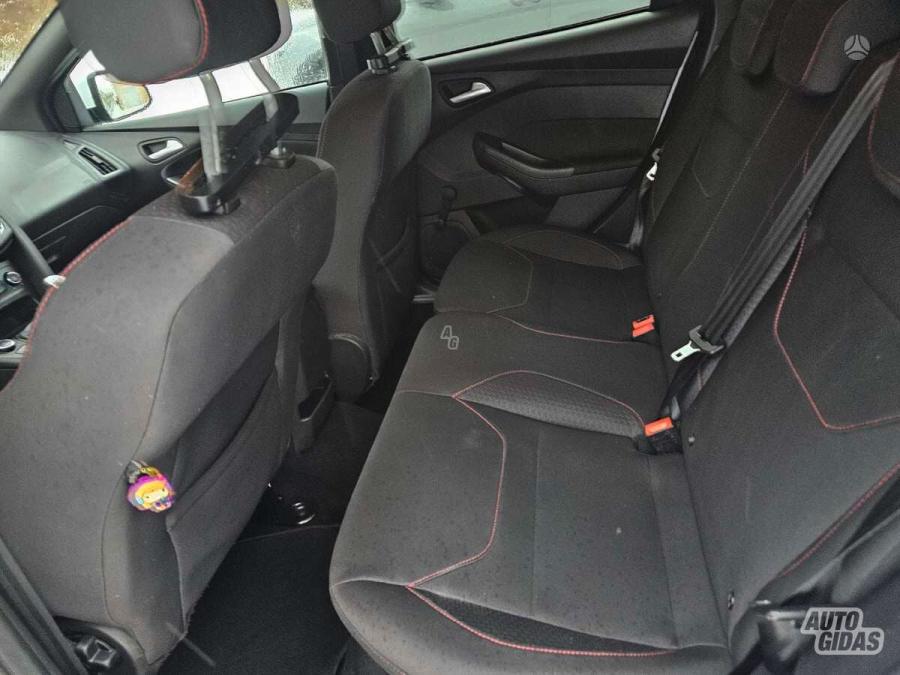 White Ford Focus 2018 in Sirvintos, with an engine capacity of 1.50 L and mileage of 170 thousand km for 10500 €, photo 17 on AUTOMOTO.COM.LV