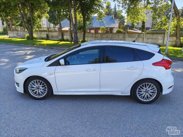 White Ford Focus 2018 in Sirvintos, with an engine capacity of 1.60 L and mileage of 173 thousand km for 11500 €, photo 9 on AUTOMOTO.COM.LV