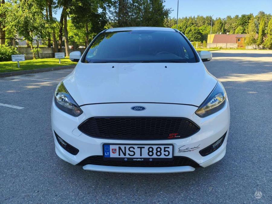 White Ford Focus 2018 in Sirvintos, with an engine capacity of 1.50 L and mileage of 173 thousand km for 8000 €, photo 7 on AUTOMOTO.COM.LV