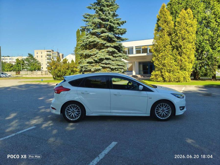 White Ford Focus 2018 in Sirvintos, with an engine capacity of 1.50 L and mileage of 173 thousand km for 8000 €, photo 13 on AUTOMOTO.COM.LV