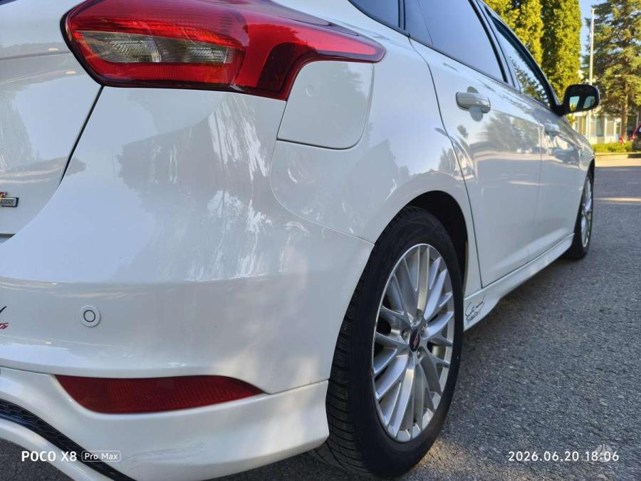White Ford Focus 2018 in Sirvintos, with an engine capacity of 1.50 L and mileage of 173 thousand km for 8000 €, photo 15 on AUTOMOTO.COM.LV