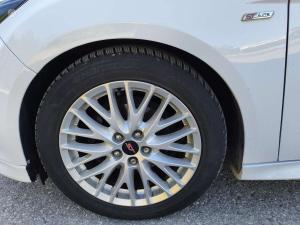 White Ford Focus 2018 in Sirvintos, with an engine capacity of 1.50 L and mileage of 173 thousand km for 8000 €, photo 18 on AUTOMOTO.COM.LV