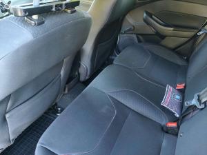 White Ford Focus 2018 in Sirvintos, with an engine capacity of 1.50 L and mileage of 173 thousand km for 8000 €, photo 23 on AUTOMOTO.COM.LV