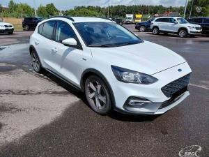 White Ford Focus 2019 in Vilnius, with an engine capacity of 1.00 L and mileage of 99 thousand km for 10900 €, photo 4 on AUTOMOTO.COM.LV