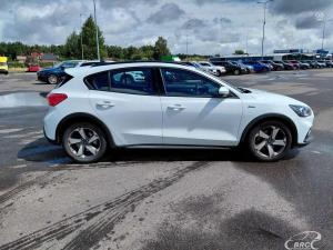 White Ford Focus 2019 in Vilnius, with an engine capacity of 1.00 L and mileage of 99 thousand km for 10900 €, photo 7 on AUTOMOTO.COM.LV