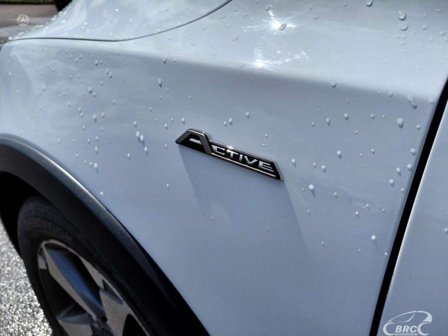 White Ford Focus 2019 in Vilnius, with an engine capacity of 1.00 L and mileage of 99 thousand km for 10900 €, photo 11 on AUTOMOTO.COM.LV