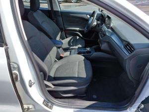 White Ford Focus 2019 in Vilnius, with an engine capacity of 1.00 L and mileage of 99 thousand km for 10900 €, photo 15 on AUTOMOTO.COM.LV