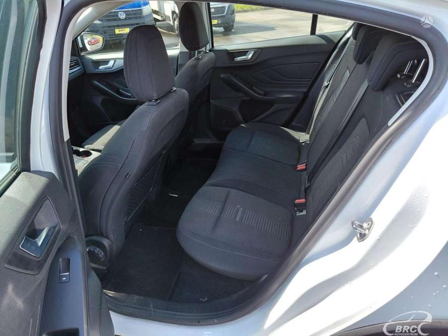 White Ford Focus 2019 in Vilnius, with an engine capacity of 1.00 L and mileage of 99 thousand km for 10900 €, photo 17 on AUTOMOTO.COM.LV