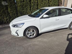 White Ford Focus 2019 in Vilnius, with an engine capacity of 1.50 L and mileage of 192 thousand km for 6900 €, photo 4 on AUTOMOTO.COM.LV