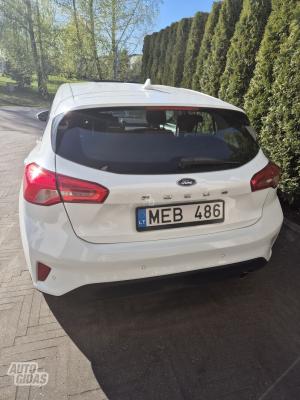 Balts Ford Focus 2019 Viļņa, ar dzinēja tilpumu 1.50 L un nobraukumu 192 tūkst. km par 6900 €, foto  vietnē AUTOMOTO.COM.LV