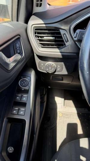 White Ford Focus 2019 in Marijampole, with an engine capacity of 1.00 L and mileage of 106 thousand km for 8700 €, photo 9 on AUTOMOTO.COM.LV