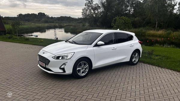Balts Ford Focus 2019 Utena, ar dzinēja tilpumu 1.00 L un nobraukumu 203 tūkst. km par 5750 €, foto 4 vietnē AUTOMOTO.COM.LV