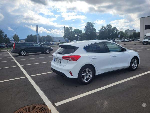 Balts Ford Focus 2019 Kauņa, ar dzinēja tilpumu 1.00 L un nobraukumu 89 tūkst. km par 9700 €, foto 4 vietnē AUTOMOTO.COM.LV