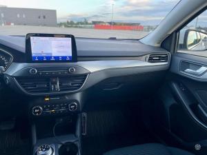 White Ford Focus 2020 in Vilnius, with an engine capacity of 1.00 L and mileage of 163 thousand km for 8300 €, photo 18 on AUTOMOTO.COM.LV