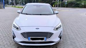 White Ford Focus 2020 in Taurage, with an engine capacity of 1.00 L and mileage of 124 thousand km for 5800 €, photo 1 on AUTOMOTO.COM.LV