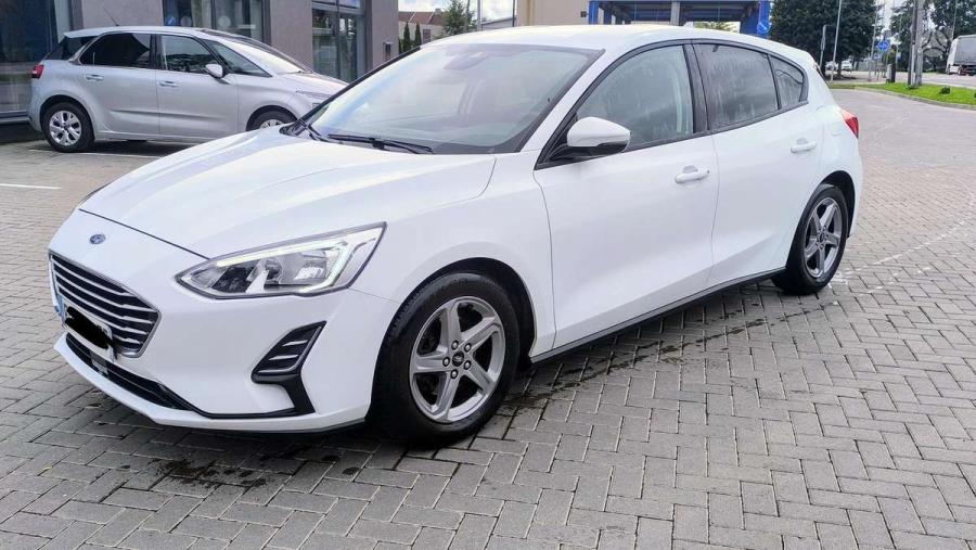 Balts Ford Focus 2020 Tauragė, ar dzinēja tilpumu 1.00 L un nobraukumu 124 tūkst. km par 5800 €, foto 3 vietnē AUTOMOTO.COM.LV