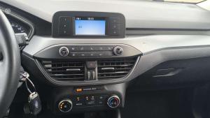 Balts Ford Focus 2020 Tauragė, ar dzinēja tilpumu 1.00 L un nobraukumu 124 tūkst. km par 5800 €, foto 13 vietnē AUTOMOTO.COM.LV