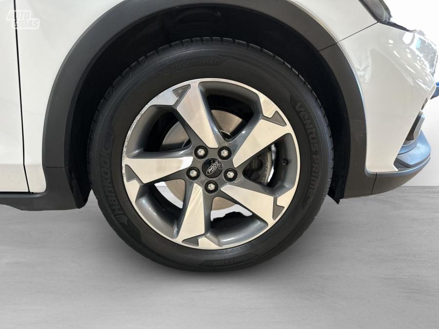 Balts Ford Focus 2020 Viļņa, ar dzinēja tilpumu 1.00 L un nobraukumu 123 tūkst. km par 9990 €, foto 12 vietnē AUTOMOTO.COM.LV
