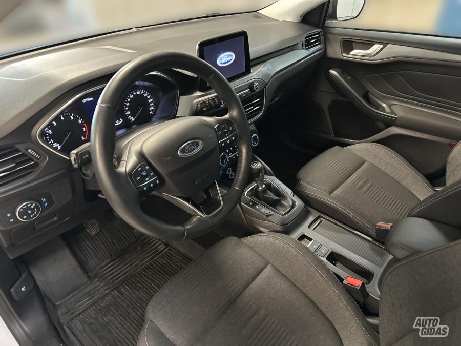 Balts Ford Focus 2020 Viļņa, ar dzinēja tilpumu 1.00 L un nobraukumu 123 tūkst. km par 9990 €, foto 13 vietnē AUTOMOTO.COM.LV