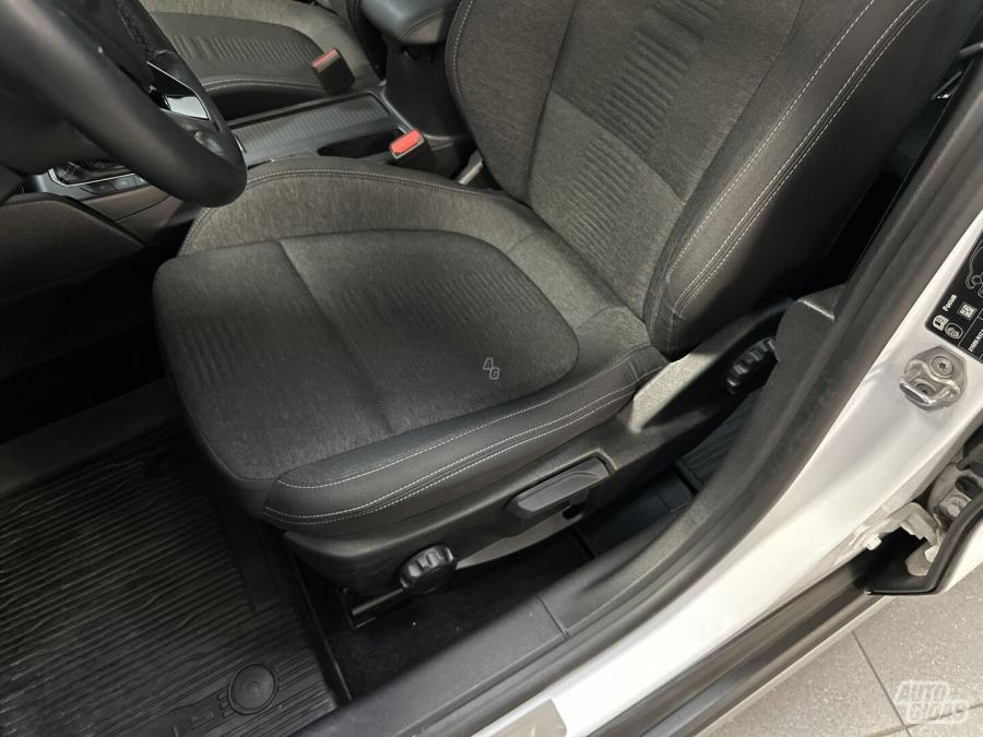 Balts Ford Focus 2020 Viļņa, ar dzinēja tilpumu 1.00 L un nobraukumu 123 tūkst. km par 9990 €, foto 16 vietnē AUTOMOTO.COM.LV