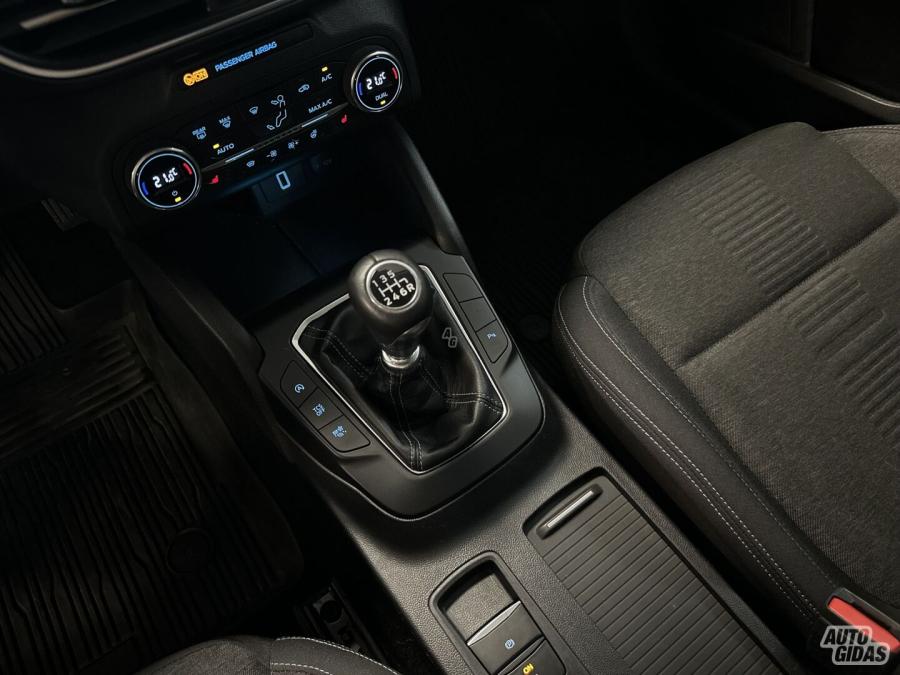Balts Ford Focus 2020 Viļņa, ar dzinēja tilpumu 1.00 L un nobraukumu 123 tūkst. km par 9990 €, foto 19 vietnē AUTOMOTO.COM.LV