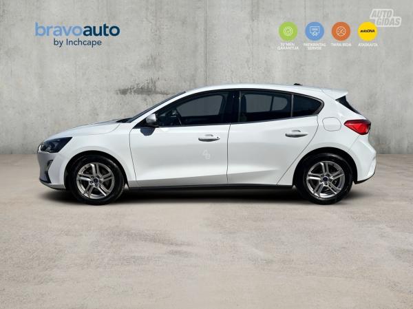 White Ford Focus 2021 in Kaunas, with an engine capacity of 1.00 L and mileage of 70 thousand km for 12471 €, photo 2 on AUTOMOTO.COM.LV
