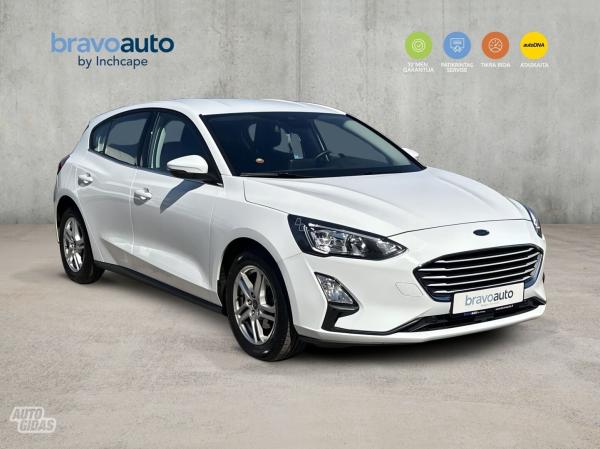 White Ford Focus 2021 in Kaunas, with an engine capacity of 1.00 L and mileage of 70 thousand km for 12471 €, photo 8 on AUTOMOTO.COM.LV