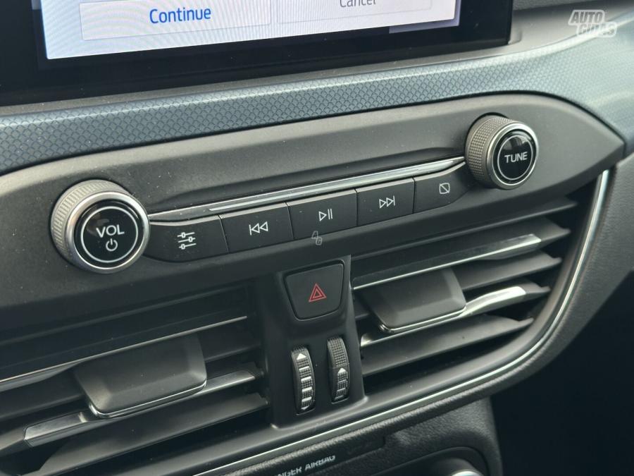 Balts Ford Focus 2021 Kauņa, ar dzinēja tilpumu 1.00 L un nobraukumu 72 tūkst. km par 13771 €, foto 26 vietnē AUTOMOTO.COM.LV