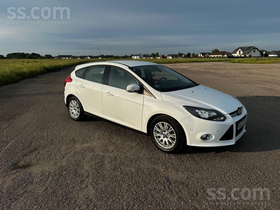 Balts Ford Focus 2013 Talsi, ar dzinēja tilpumu 1.60 L un nobraukumu 192 tūkst. km par 5200 €, foto 2 vietnē AUTOMOTO.COM.LV
