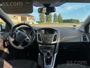Balts Ford Focus 2013 Talsi, ar dzinēja tilpumu 1.60 L un nobraukumu 192 tūkst. km par 5200 €, foto 6 vietnē AUTOMOTO.COM.LV