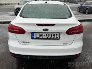Balts Ford Focus 2015 Rīga, ar dzinēja tilpumu 1.00 L un nobraukumu 228 tūkst. km par 2850 €, foto 2 vietnē AUTOMOTO.COM.LV