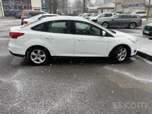 Balts Ford Focus 2015 Rīga, ar dzinēja tilpumu 1.00 L un nobraukumu 228 tūkst. km par 2850 €, foto 4 vietnē AUTOMOTO.COM.LV