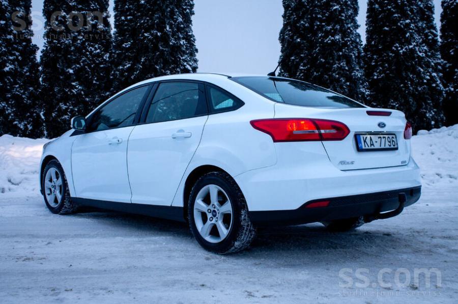 Balts Ford Focus 2015 Jelgava, ar dzinēja tilpumu 1.00 L un nobraukumu 140 tūkst. km par 6500 €, foto 4 vietnē AUTOMOTO.COM.LV