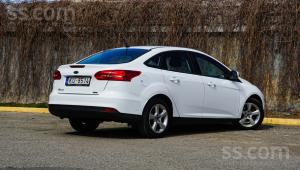 White Ford Focus 2015 in Riga, with an engine capacity of 1.00 L and mileage of 133 thousand km for 5950 €, photo 4 on AUTOMOTO.COM.LV